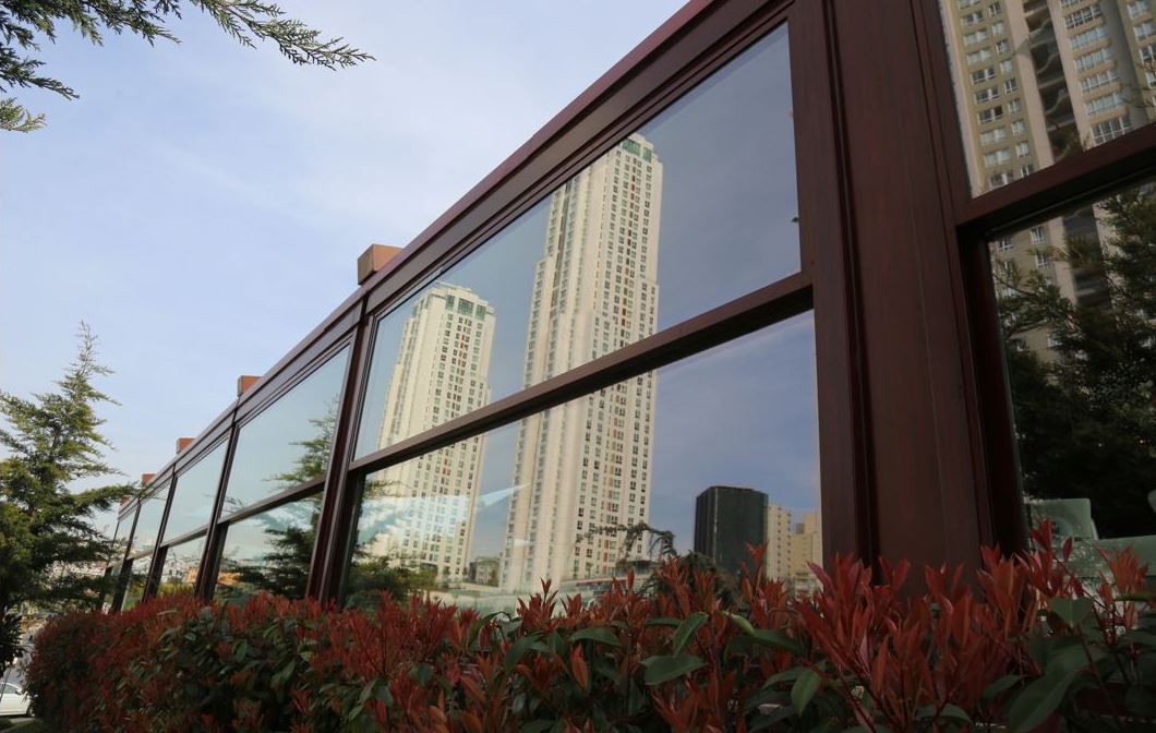 Auto Slide Guillotine Windows - Absolute Awnings